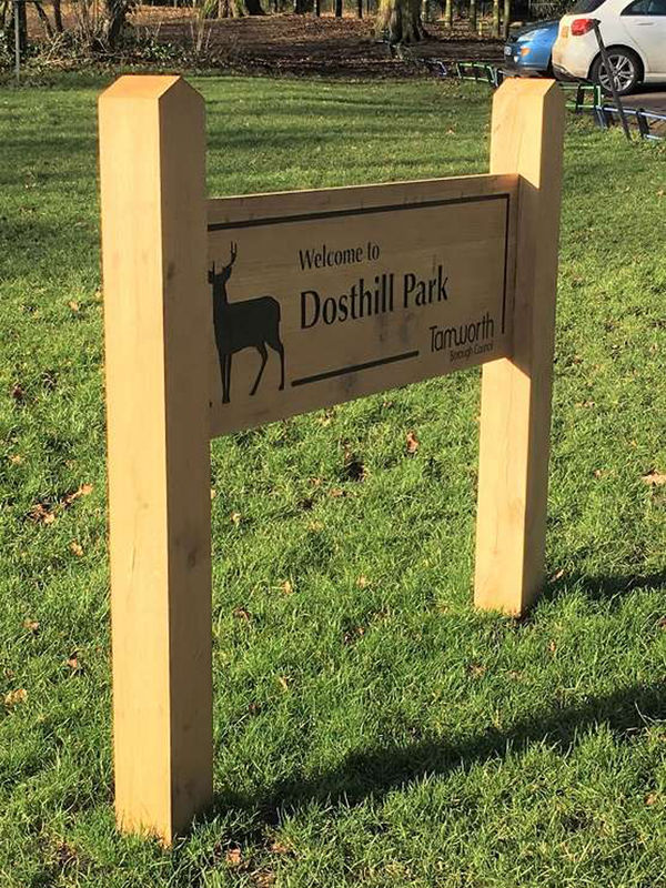 Images for Hand-crafted oak signage - Tamworth Parks and Castle