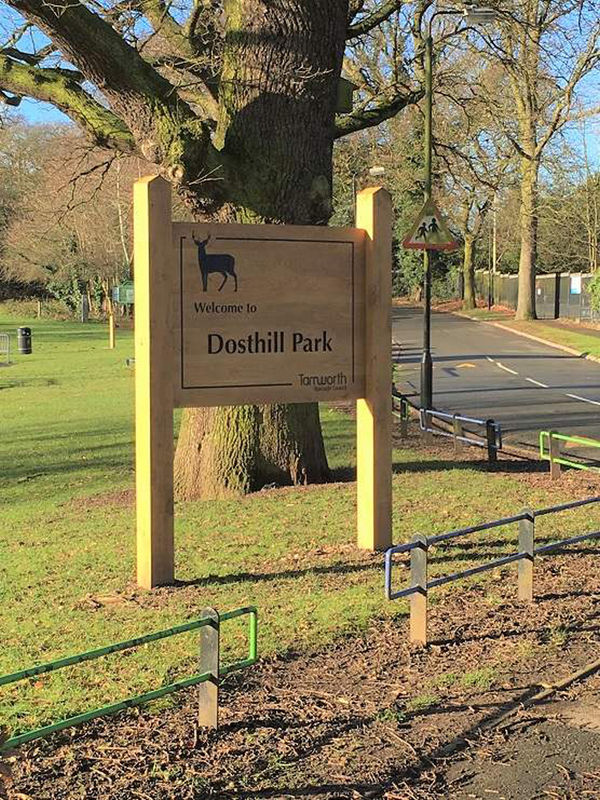 Images for Hand-crafted oak signage - Tamworth Parks and Castle