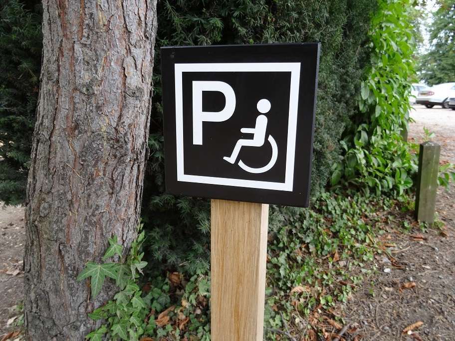 Images for Signage and wayfinding strategy for historic grounds