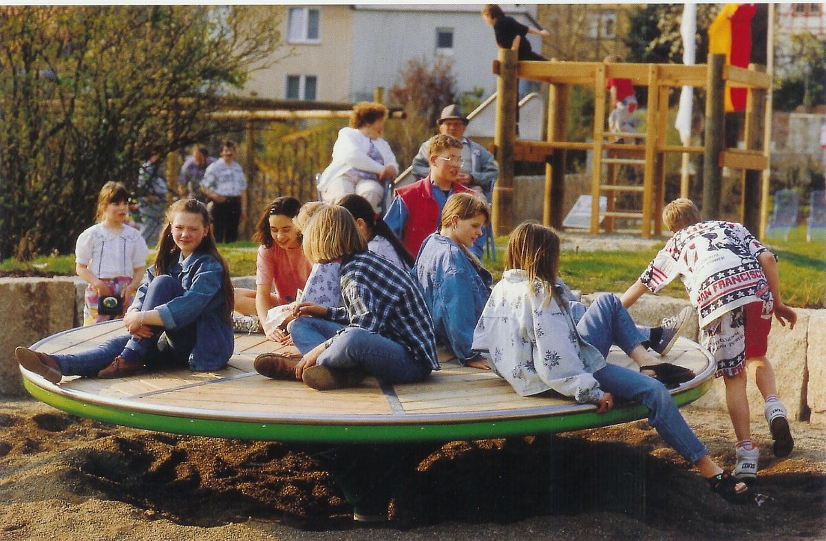 Giant Revolving Disc | Images