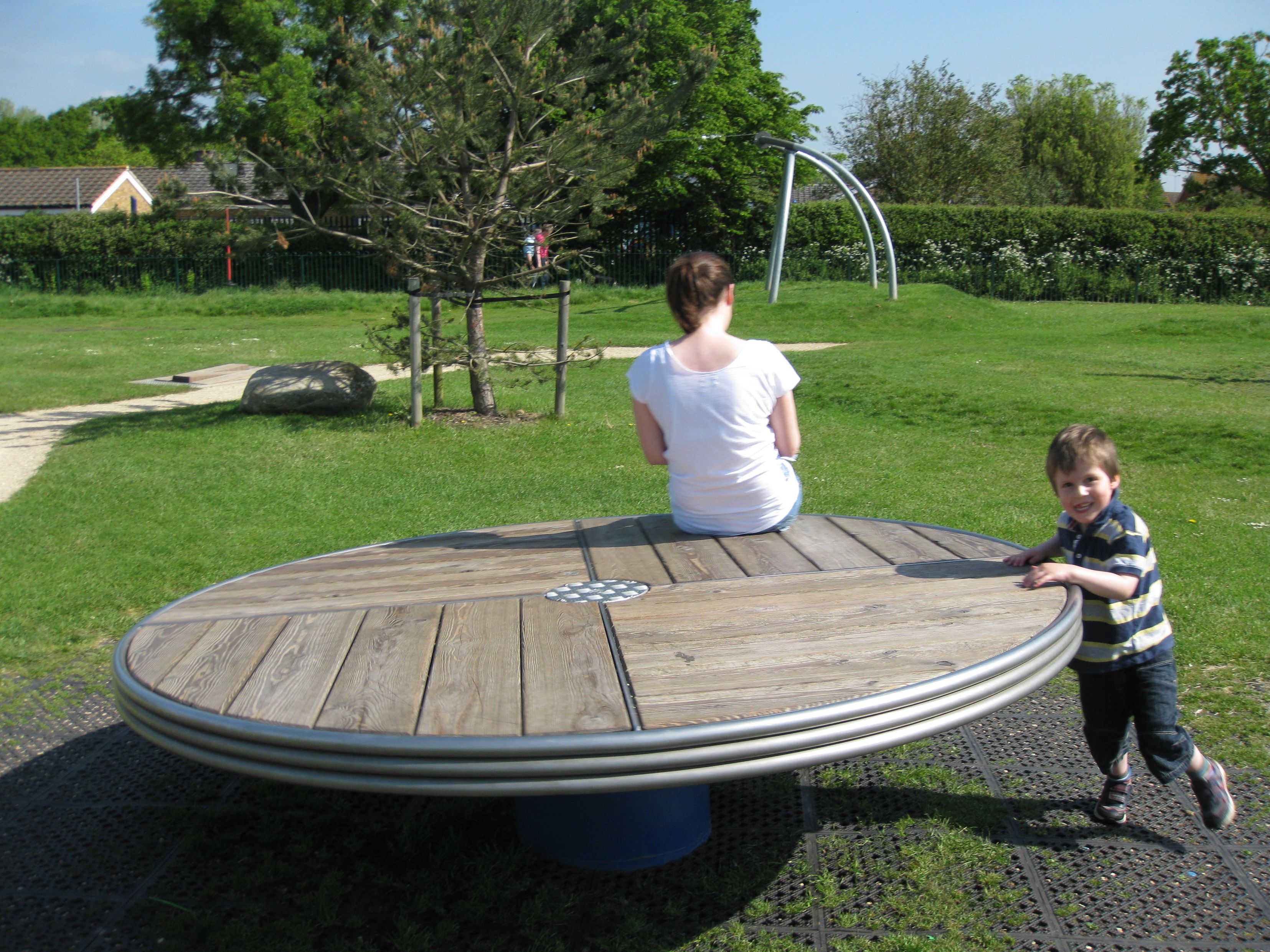 7.26000 Rotating Disc | Timberplay | ESI External Works