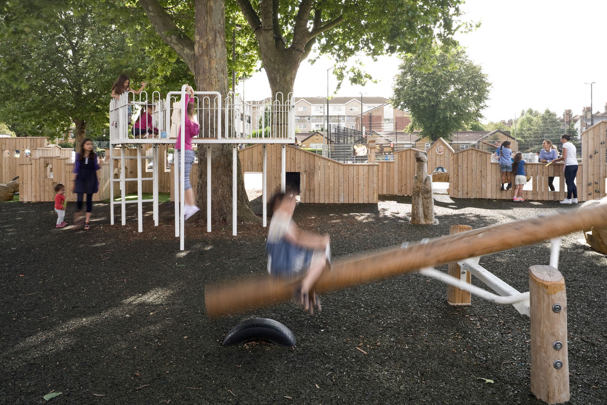 Multipurpose playground realises community play strategy | Images