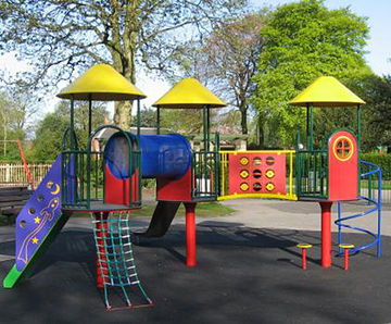 Playground towers | EXTERNAL WORKS
