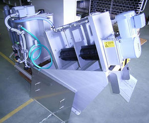 Envirex® chain and scraper sludge collection systems | Evoqua Water ...