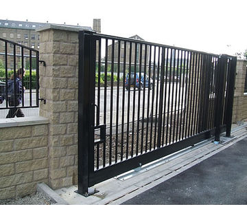 Tracked sliding gates | EXTERNAL WORKS