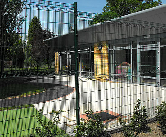Multiplus™ profiled panel security fencing system | Images