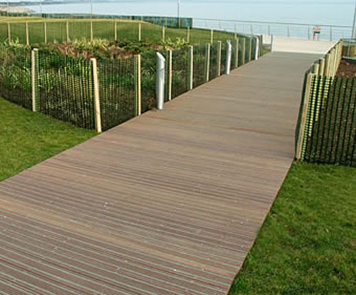Hi-Grip Excel™ - FSC timber decking with anti-slip inserts | CTS ...
