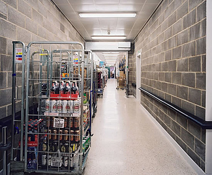 CS Acrovyn® - rubber crash rails for wall protection in delivery areas ...