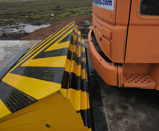 Images for CSG 10506 crash rated shallow depth road blockers