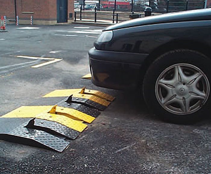 Alligator Ramp - one way traffic calming ramp (TDSR-5) | Images