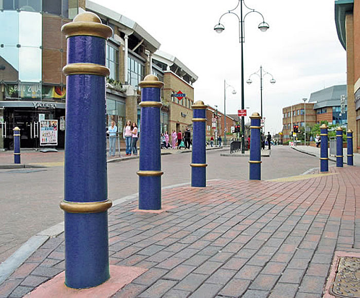 CAN 500 Cannon cast iron bollard | Furnitubes | ESI External Works