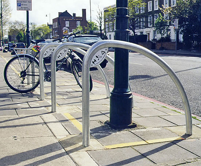 Fin - galvanised steel or stainless steel cycle stand | Images