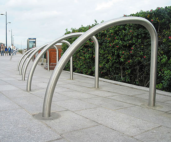Fin - galvanised steel or stainless steel cycle stand | Images