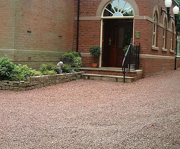 Self binding gravels | EXTERNAL WORKS