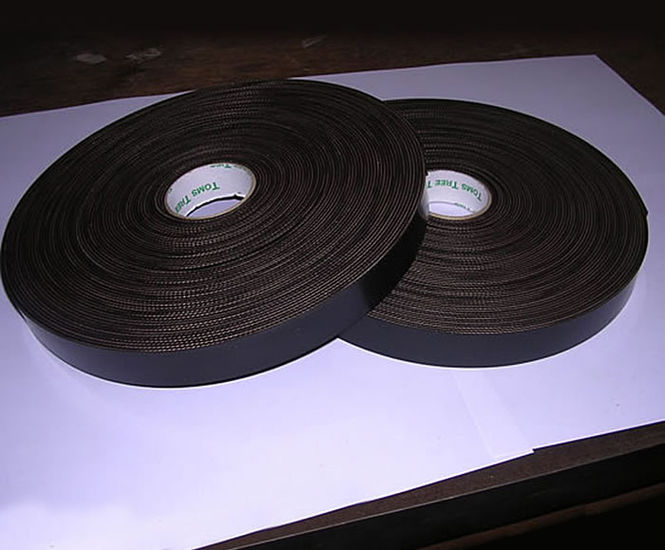 Standard nylon reinforced rubber belt tree tie | Toms Tree Ties