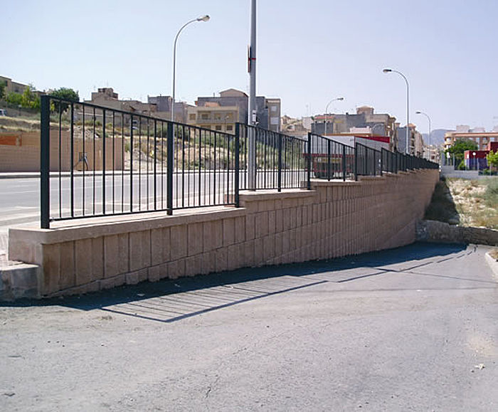 MacWall® - segmental blockwork retaining wall system | Images