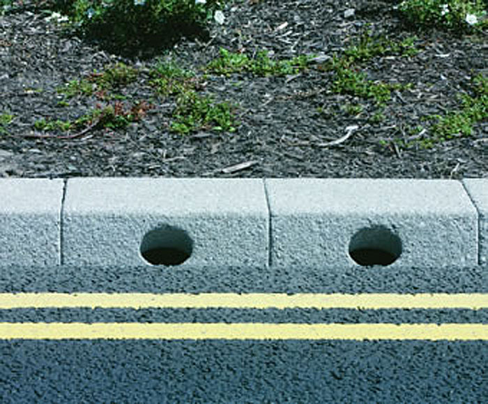 Beany Block combined kerb and drainage | Images