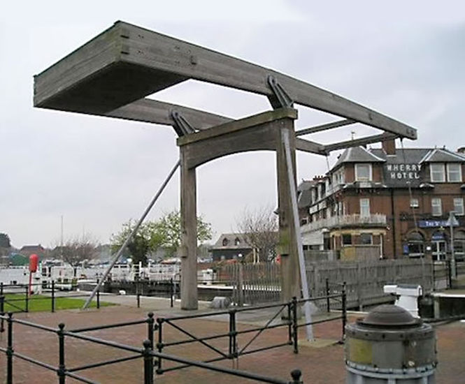 Bascule bridges | Sarum Hardwood Structures