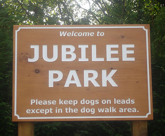 Routed oak entrance signs | Images