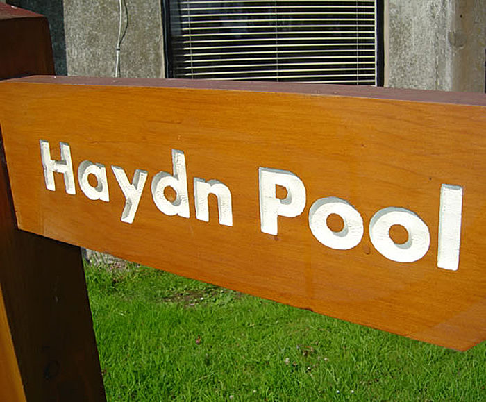 Routed oak entrance signs | Images