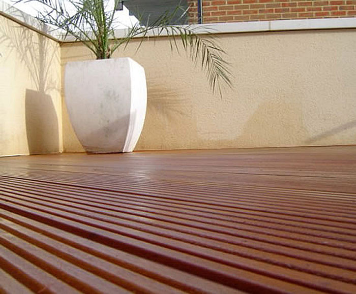 High-specification hardwood decking | Round Wood of Mayfield | ESI ...
