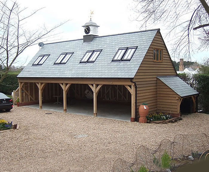 Oak-framed garages | Round Wood of Mayfield | ESI Building Design