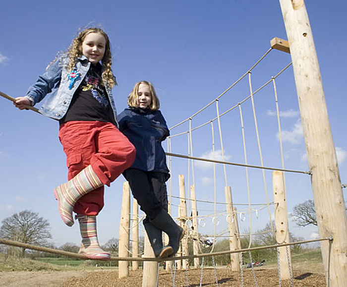 Adventure play trail walk, Great Notley Country Park | Images